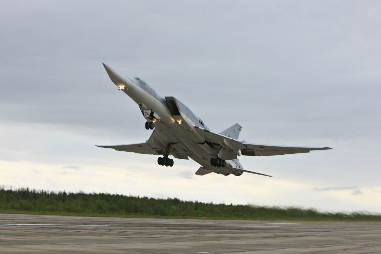 რუსეთის სამხედრო საჰაერო ძალების Ty-160,Ty-95mc და Ty-22m3 ტიპის ...